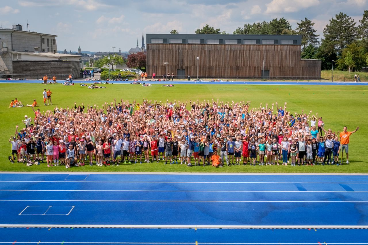 Les ministres Claude Meisch et Georges Engel à la journée d’action ...